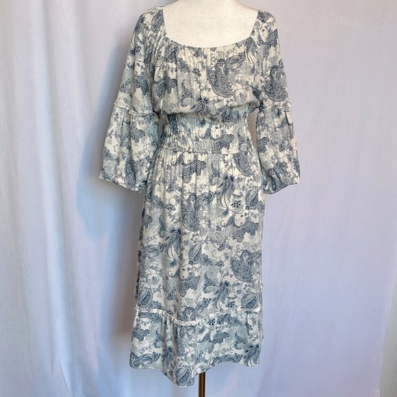 NAIF | Dresses | Naif Blue White Paisley Print Tiered Midi Dress Size ...